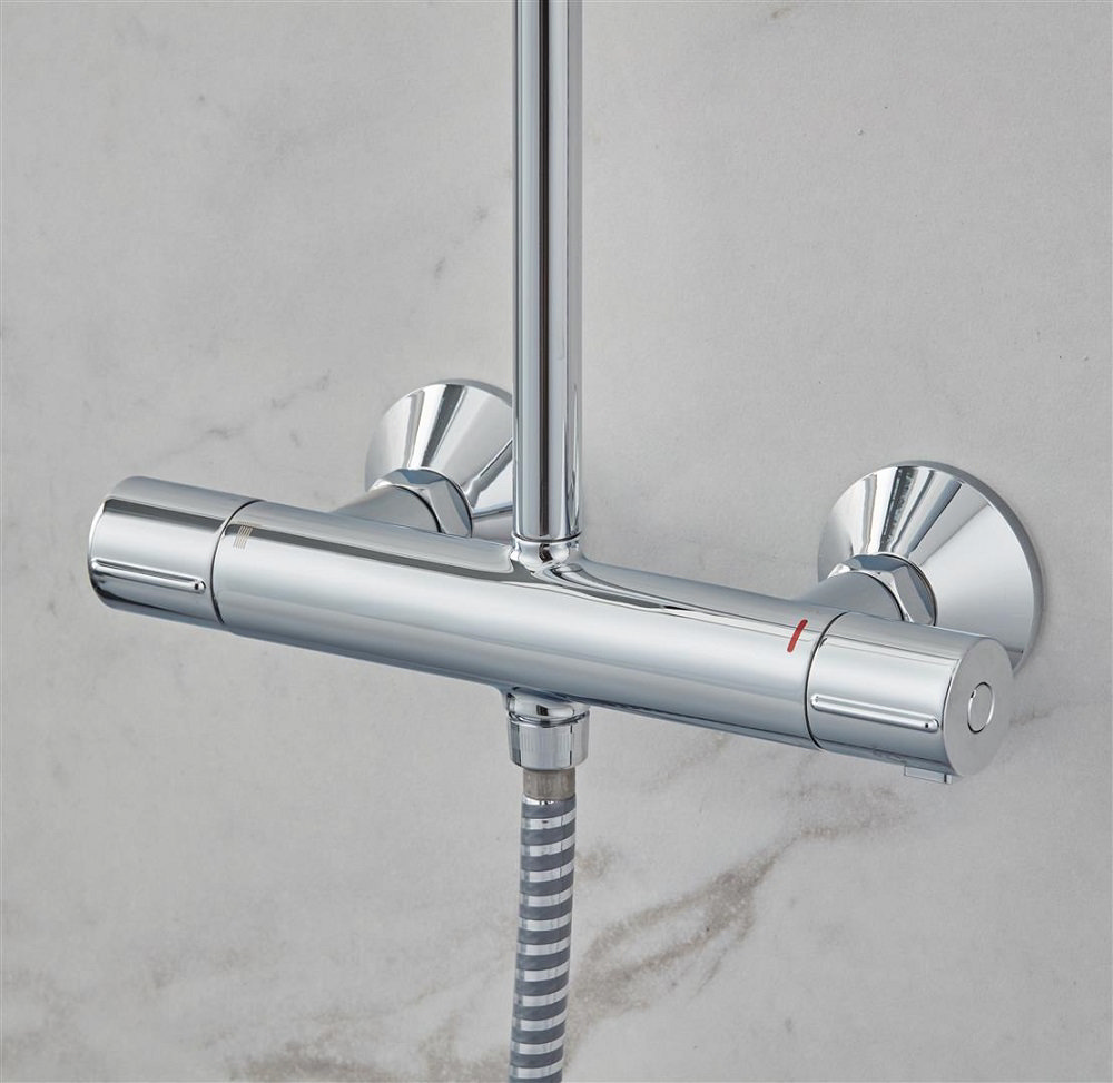 hansgrohe Vernis Blend Showerpipe 200 Thermostatic Shower Mixer ...