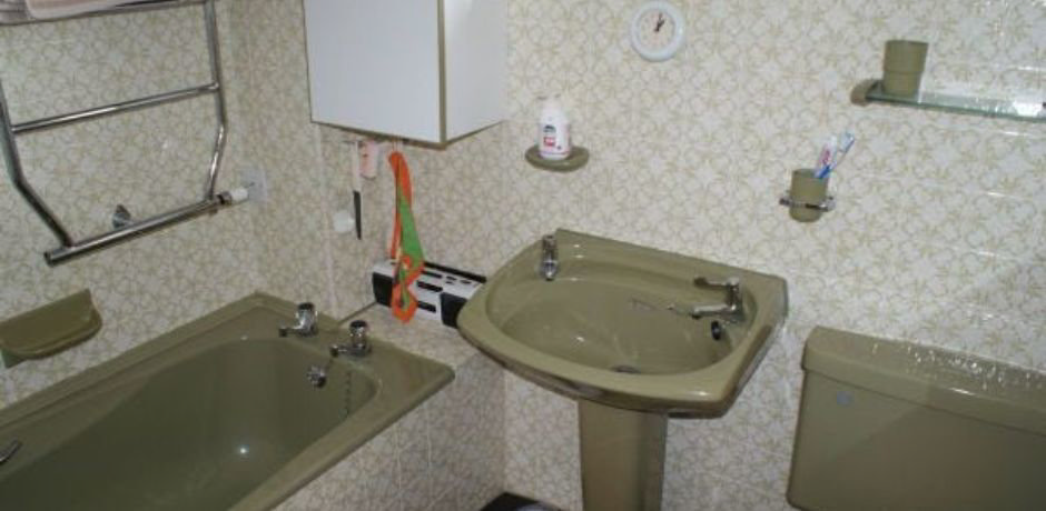 80s Style Bathroom Australia Mum Transforms 80s Bathroom Modern