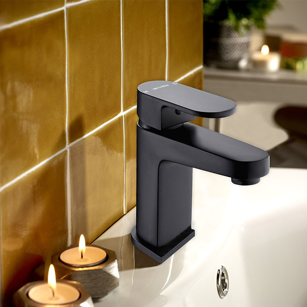 Deva Amio Mini Matt Black Curved Mono Basin Mixer