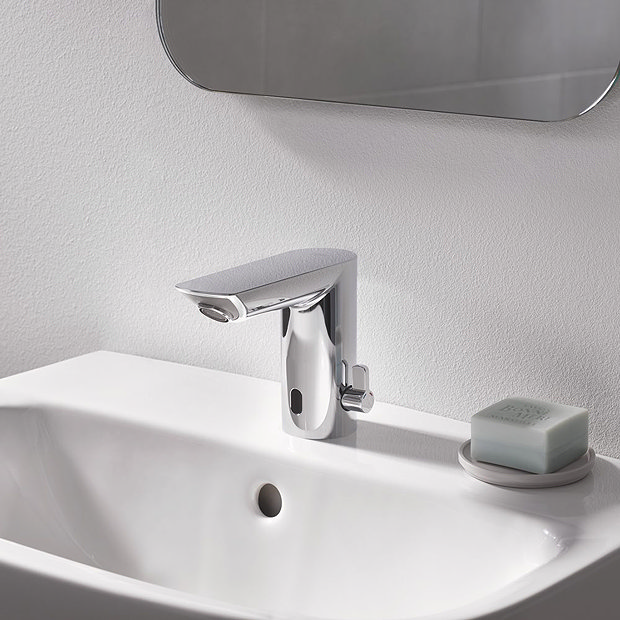 Grohe Bau Cosmopolitan E Infra-Red Electronic Basin Mixer - 36451000