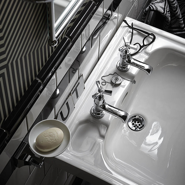 Heritage Granley Deco 2TH Basin & Pedestal | Victorian Plumbing.co.uk