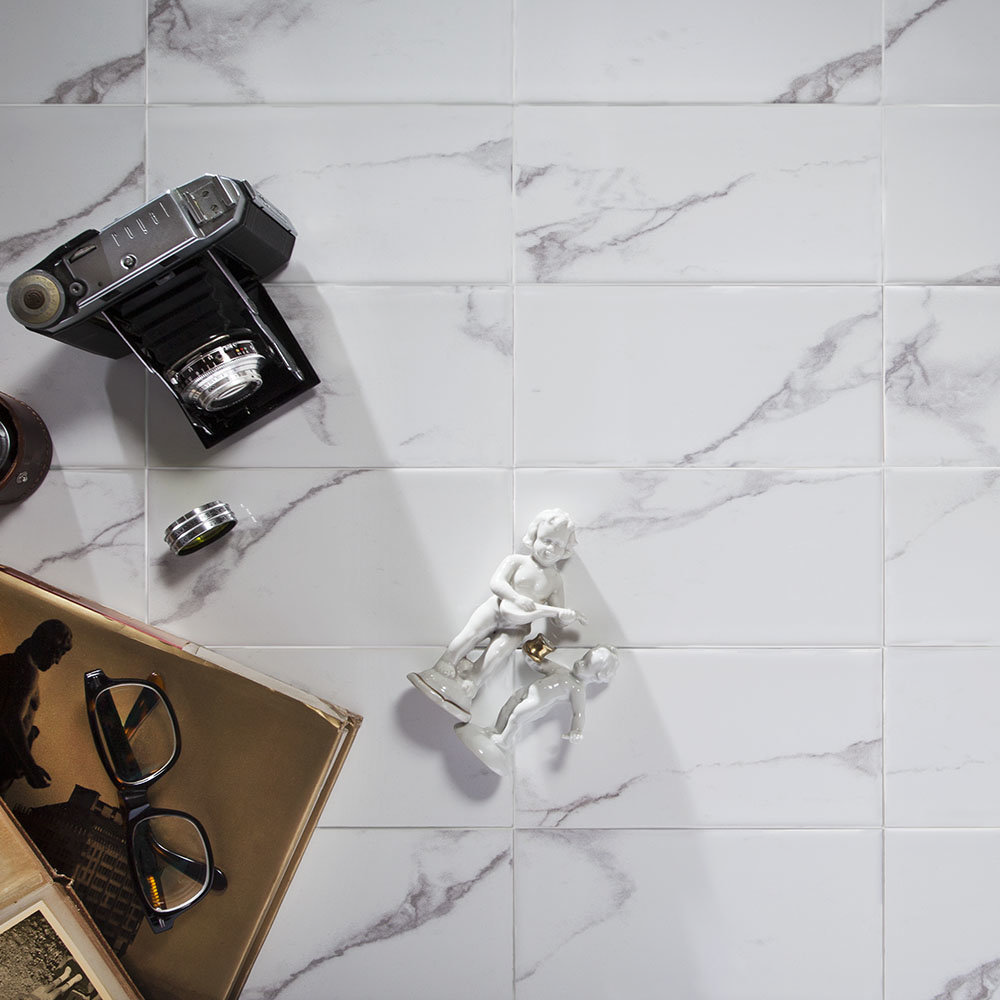 Metro Flat Wall Tiles - Carrara Marble - 20 x 10cm | Victorian Plumbing UK