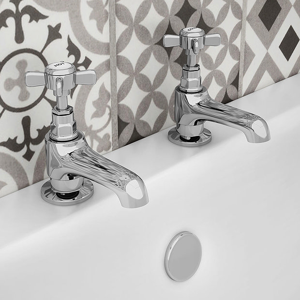 Regent Traditional Bath Taps - Chrome at Victorian Plumbing UK