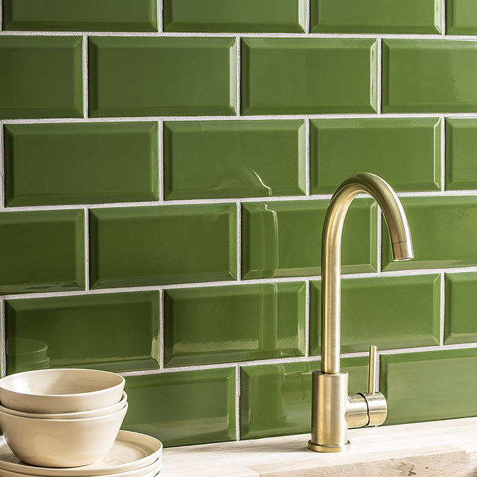 Victoria Metro Wall Tiles - Green - 20 x 10cm